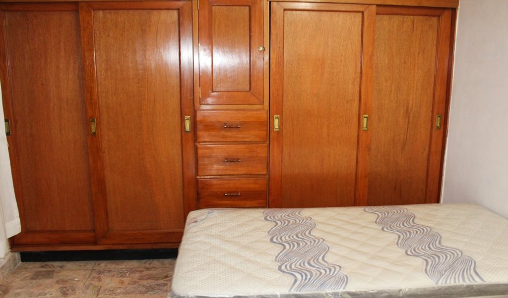 Cuartos amueblados en renta para estudiantes y profesionistas - Calle ...