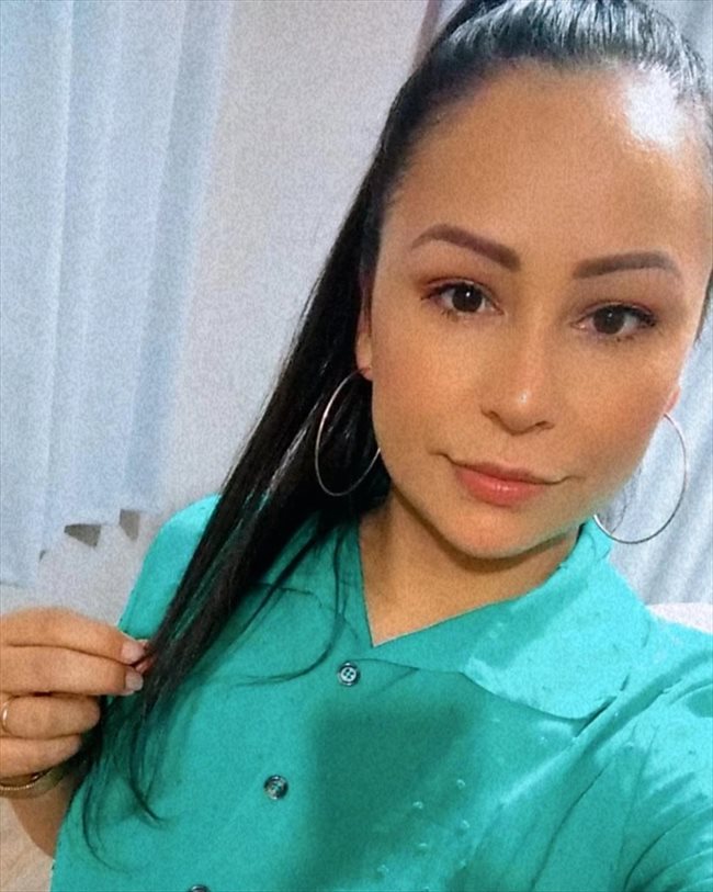 Colega De Quarto Florianópolis Juliana Mello Others Feminino