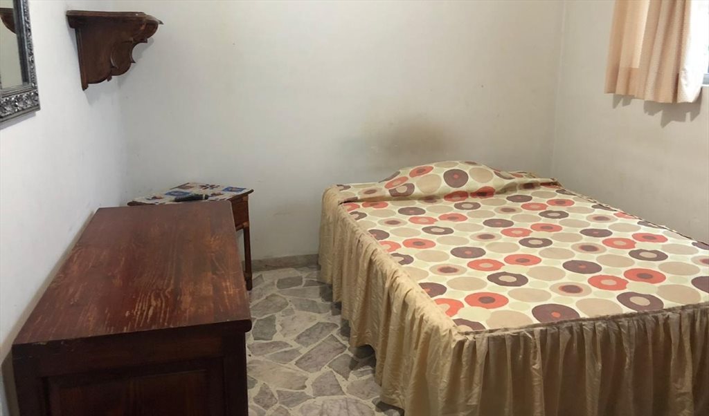 Rento cuarto amueblado excelente ubicación - San Ignacio, Santiago | Roomgo