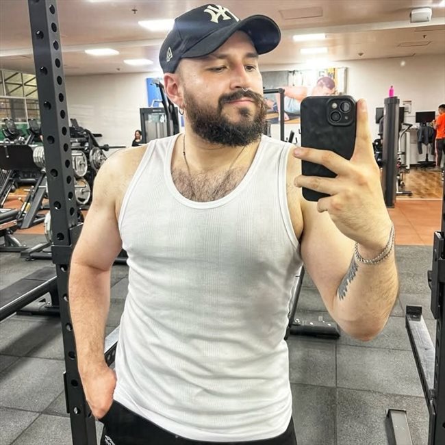 Inquilino - Bogotá - Andrés - Professional - Hombre - 30 | CompartoApto