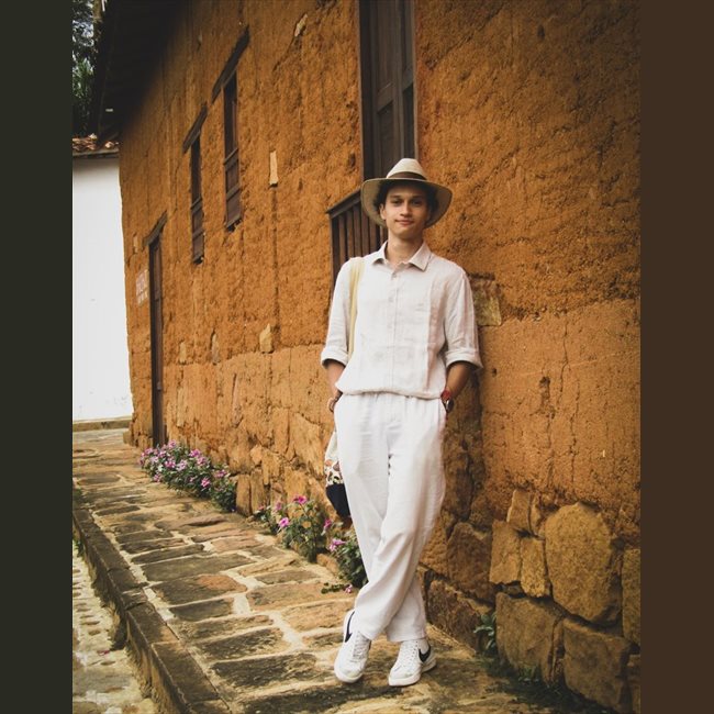 Inquilino - Bogotá - Santiago Rodas Lenis - Professional - Hombre - 22 | CompartoApto