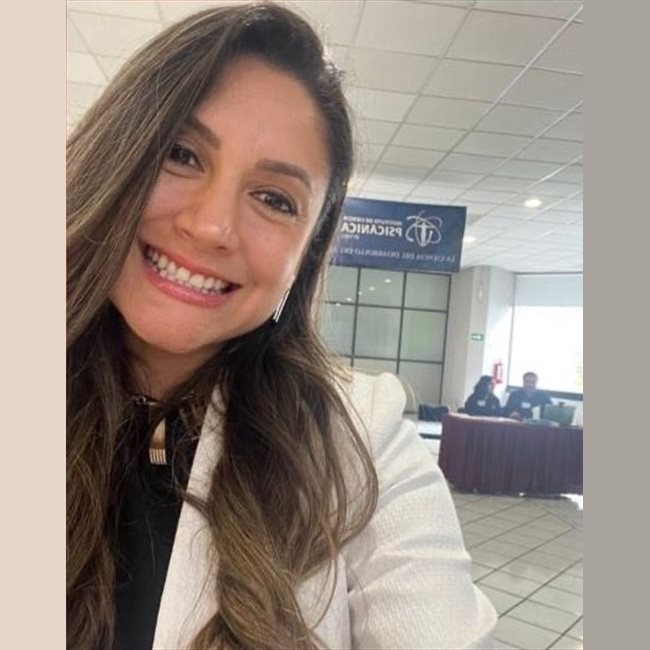 Issis Leon - Querétaro - Professional - Mujer - 39 | Roomgo