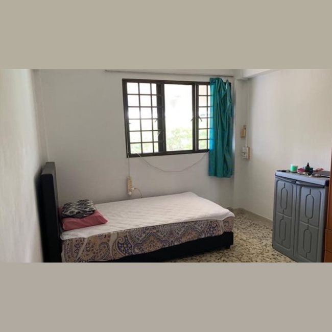 Room for rent in Defu Lane 4, Hougang - Common room sharing male