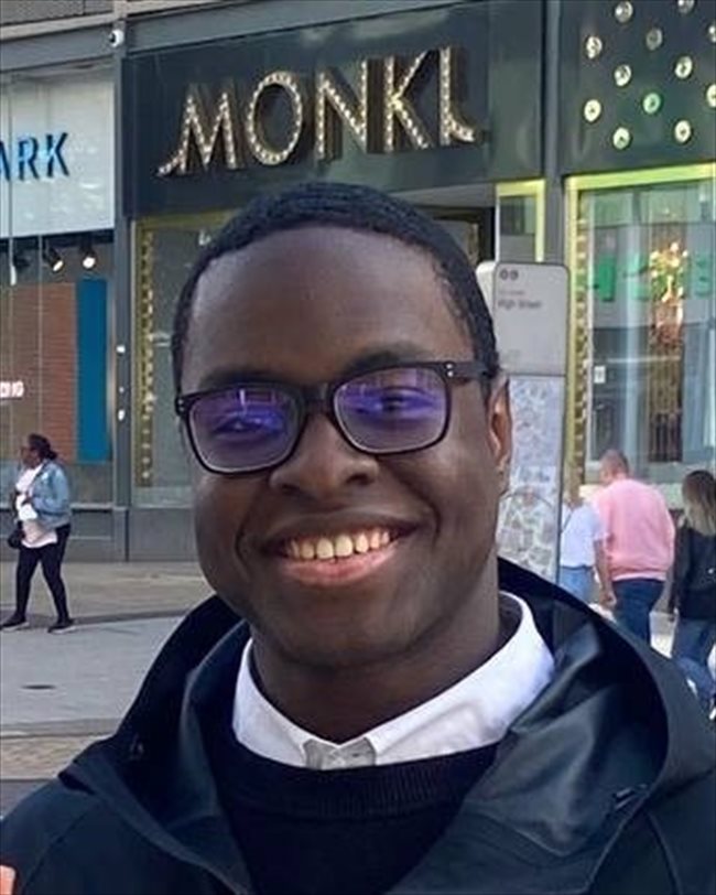 Looking for a room to rent in Manchester - Philemon - 24