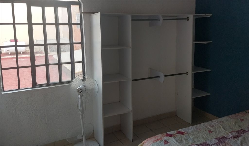 RENTO CUARTOS PARA HOMBRES Y MUJERES - Calle Rufino Tamayo, Colinas De ...